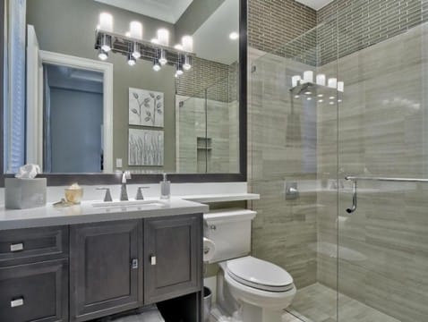 40 Perfect Bathroom Remodel Inspirations You Need Right Now