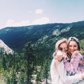 40 Silly yet Beautiful Best Friends Picture Ideas