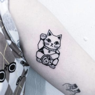 25 Good Luck Tattoos to Invite Good Fortune – Buzz16