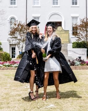30 Best Friend Graduation Picture ideas – Buzz16
