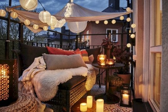 40 Vintage Balcony Designs to Add Richness to Your Home – Buzz16