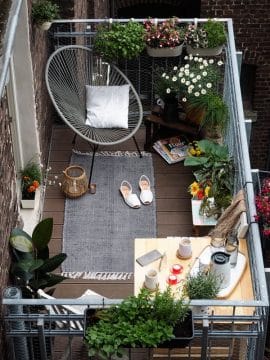40 Vintage Balcony Designs to Add Richness to Your Home – Buzz16