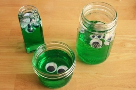 45 Playful & Easy Alien Craft Ideas for Kids – Buzz16
