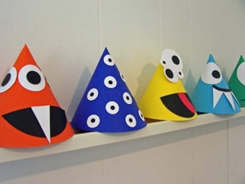 45 Playful & Easy Alien Craft Ideas for Kids – Buzz16