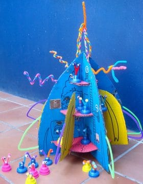 45 Playful & Easy Alien Craft Ideas for Kids – Buzz16