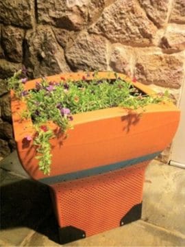 25 Brilliant Ways to Reuse Old Computer Parts for Decoration – Buzz16